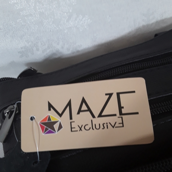 Maze Exclusive | Bags | Maze Exclusive Genuine Leather Super Soft ...